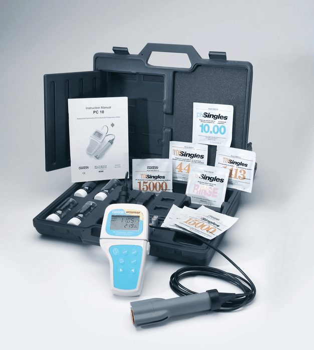 Oakton Ph Con 10 Waterproof Handheld Meter Kit From Davis Instruments